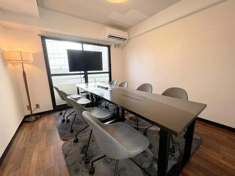 六本木駅徒歩15秒｜最大8名｜24h利用可｜ビジネス、パーティー、ボードゲームなどの利用に最適！夜間〜早朝の利用も可能！の写真5