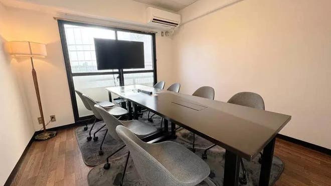 六本木駅徒歩15秒|最大8名|24h利用可|ビジネス、パーティー、ボードゲームなどの利用に最適!夜間〜早朝の利用も可能!の写真5