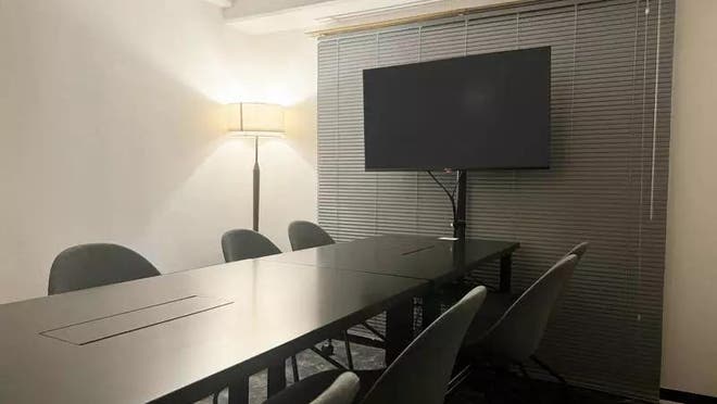 六本木駅徒歩15秒|最大8名|24h利用可|ビジネス、パーティー、ボードゲームなどの利用に最適!夜間〜早朝の利用も可能!の写真11