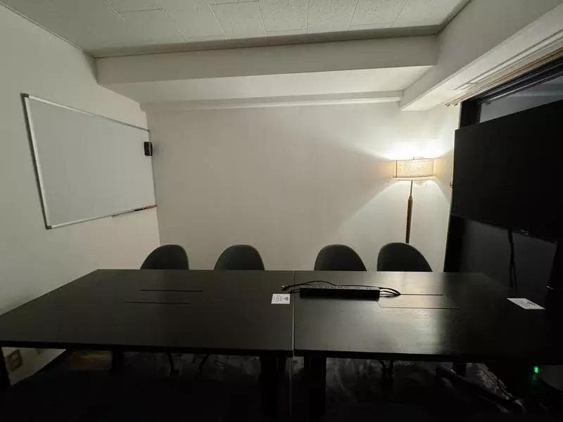 六本木駅徒歩15秒｜最大8名｜24h利用可｜ビジネス、パーティー、ボードゲームなどの利用に最適！夜間〜早朝の利用も可能！の写真15