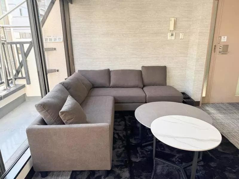 浜松町駅徒歩4分｜最大31名｜セミナー、懇親会、ゲーム、推し活、撮影の利用に最適！ワンコイン会議室 大門・浜松町の写真3