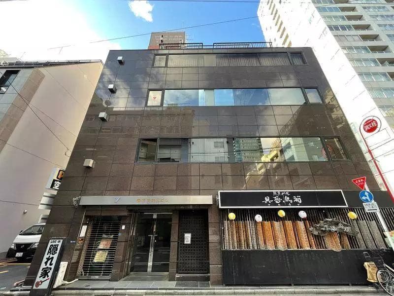 浜松町駅徒歩4分｜最大31名｜セミナー、懇親会、ゲーム、推し活、撮影の利用に最適！ワンコイン会議室 大門・浜松町の写真15