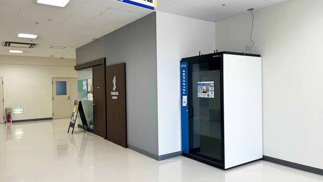 【テレキューブ】キャンセビルの個室型ワークブース(311-02)です。視線と音を遮る、プライベートな集中環境。の写真1