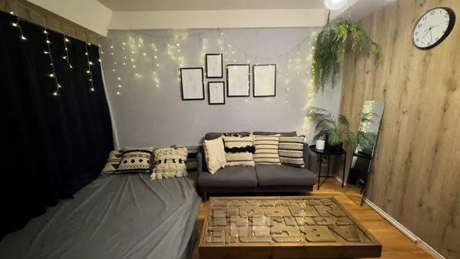 渋谷駅A0出口徒歩2分|最大10名|24h利用可|パーティー|推し会|女子会|撮影|待ち時間|夜間〜早朝の利用可|当日予約歓迎の写真1