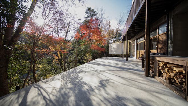 混ざったまま、撮れる。本来は共存しない世界観を1フレームに。コンクリート x アンティーク x 大自然の撮影空間。の写真10