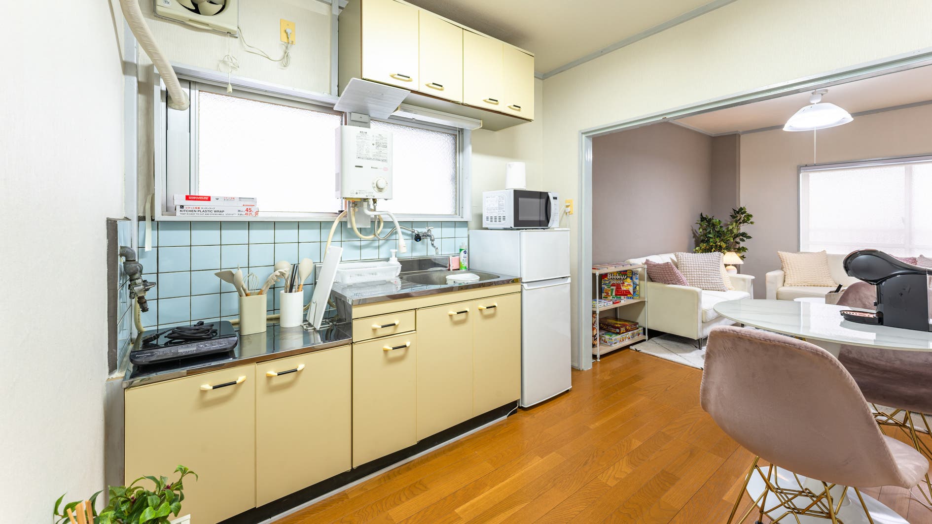 🎀韓国カフェ風💓天六3分✨12名OK🤍推し活女子会📸24h🌙2次会◎セブン10秒🏪WiFi📶映え空間×大画面📺の写真9