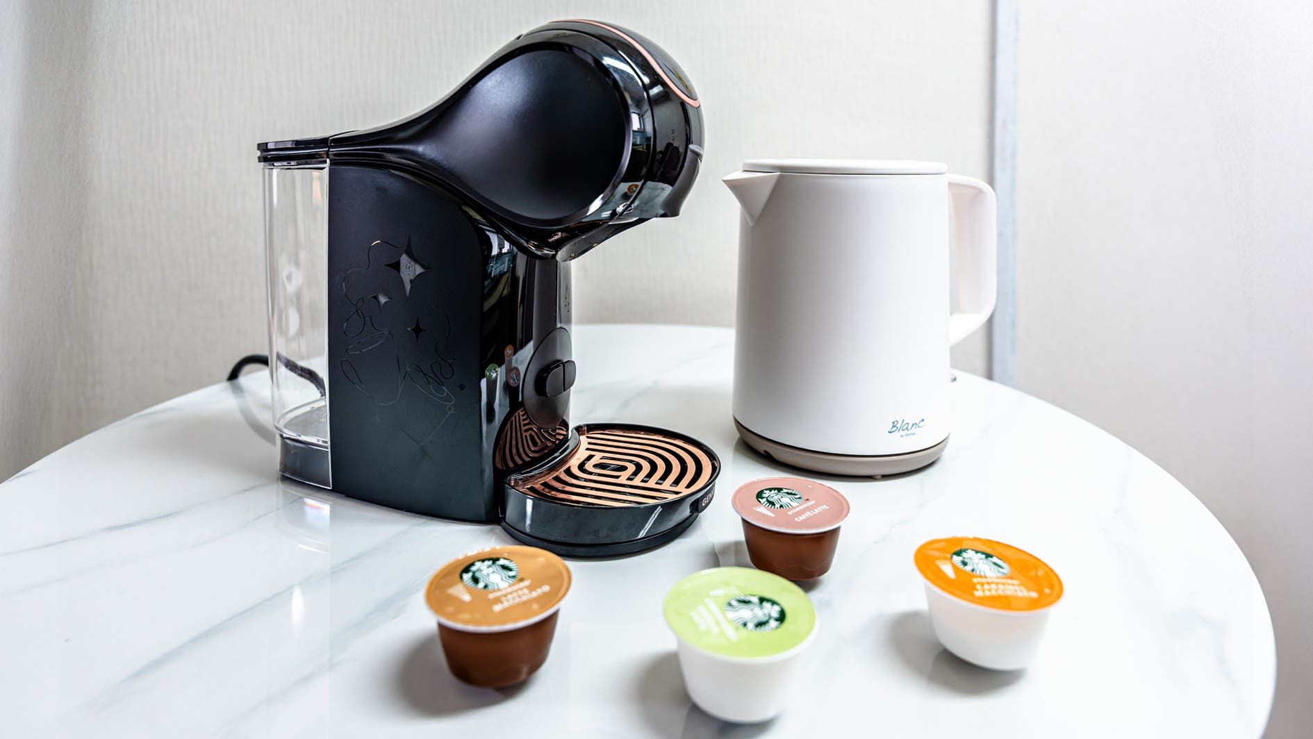 🎀韓国カフェ風💓天六3分✨12名OK🤍推し活女子会📸24h🌙2次会◎セブン10秒🏪WiFi📶映え空間×大画面📺の写真12