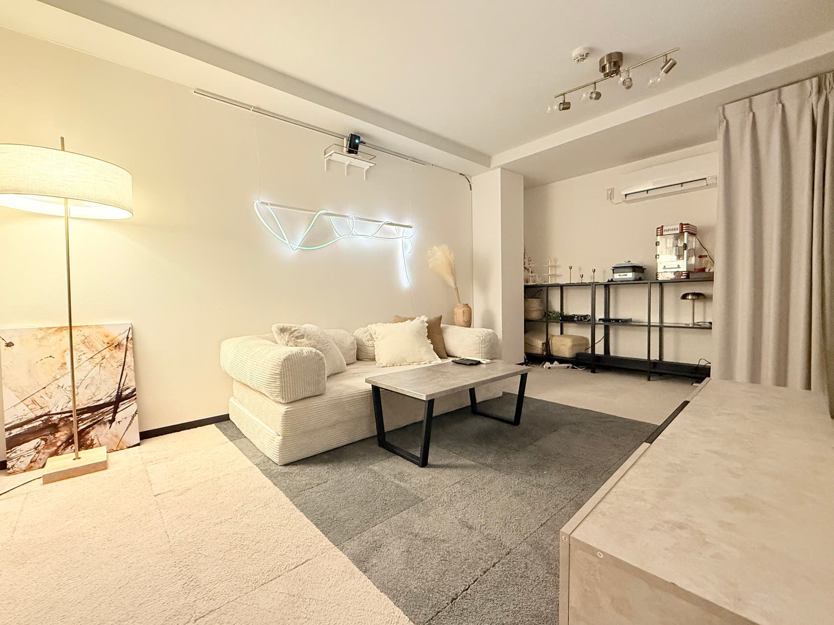 リニューアル特別価格！⛄️なんばすぐ🚶‍♂️映画🎬デート💑24H営業🌟誕生日会🎉撮影会📸女子会💖推し活✨️の写真12