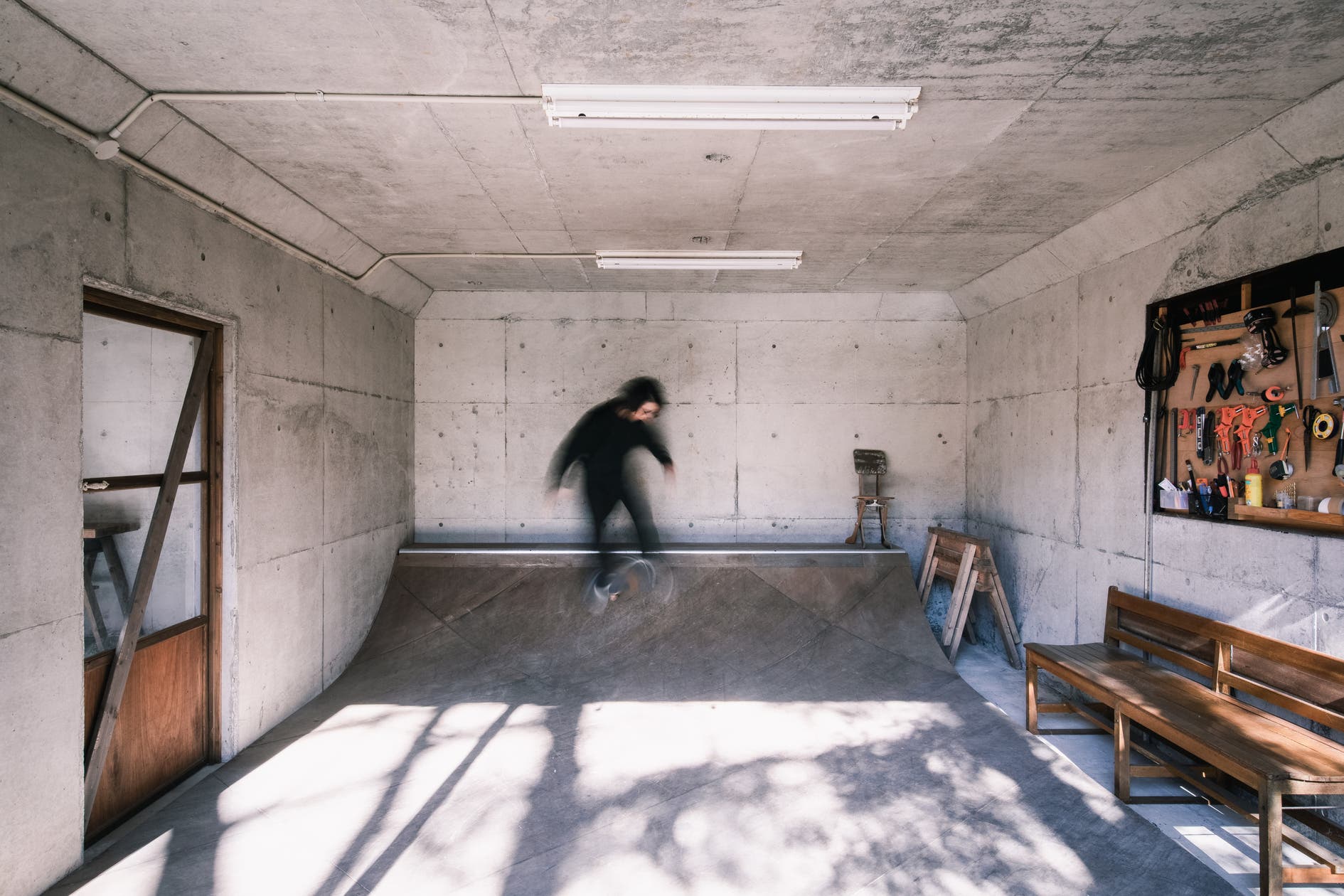 混ざったまま、撮れる。本来は共存しない世界観を1フレームに。コンクリート x アンティーク x 大自然の撮影空間。の写真19