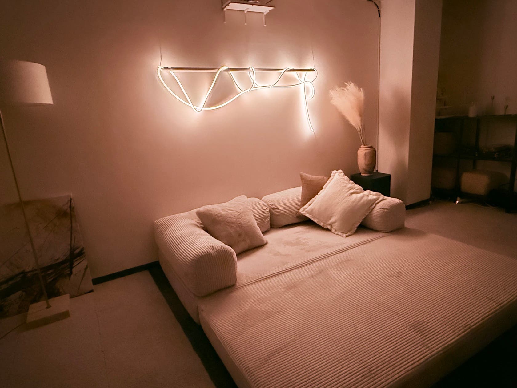 リニューアル特別価格！⛄️なんばすぐ🚶‍♂️映画🎬デート💑24H営業🌟誕生日会🎉撮影会📸女子会💖推し活✨️の写真7