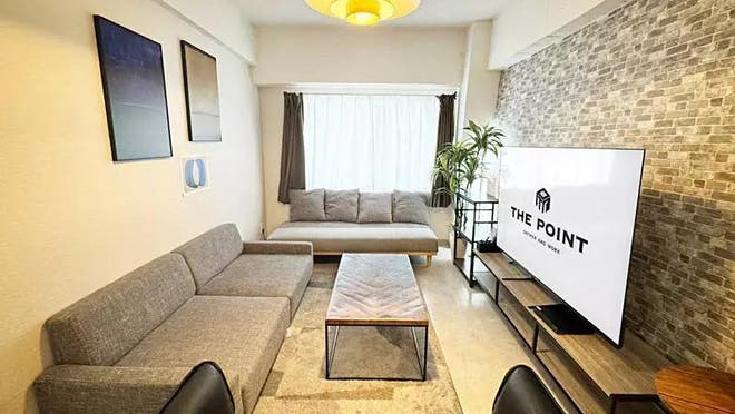 新大阪駅東口から徒歩10秒|最大9名|24h利用可|商談|ミーティング|推し会|ゲーム|撮影|新幹線の待ち時間|当日予約歓迎の写真1