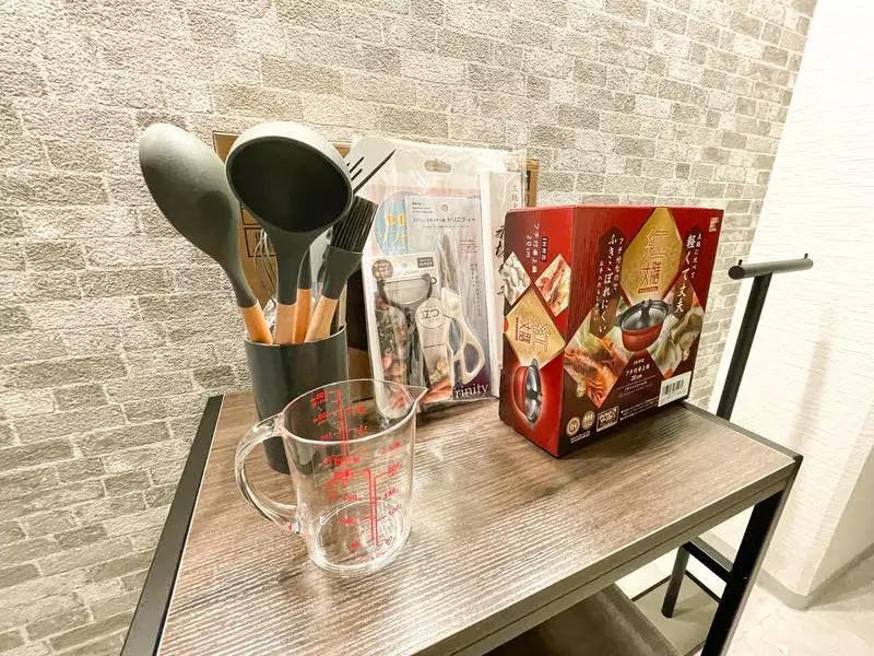 新大阪駅東口から徒歩10秒｜最大9名｜24h利用可｜商談｜ミーティング｜推し会｜ゲーム｜撮影｜新幹線の待ち時間｜当日予約歓迎の写真8