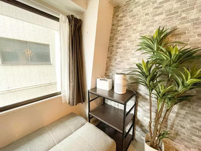 新大阪駅東口から徒歩10秒｜最大9名｜24h利用可｜商談｜ミーティング｜推し会｜ゲーム｜撮影｜新幹線の待ち時間｜当日予約歓迎の写真18