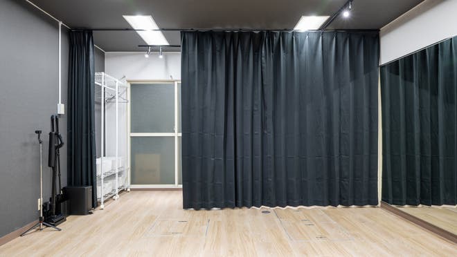 【二条駅徒歩5分】9m鏡で広々快適✨24hOK👌最大16人👬ダンス・バレエ・ヨガ・演劇・撮影の写真6