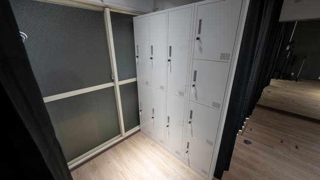 【二条駅徒歩5分】9m鏡で広々快適✨24hOK👌最大16人👬ダンス・バレエ・ヨガ・演劇・撮影の写真8