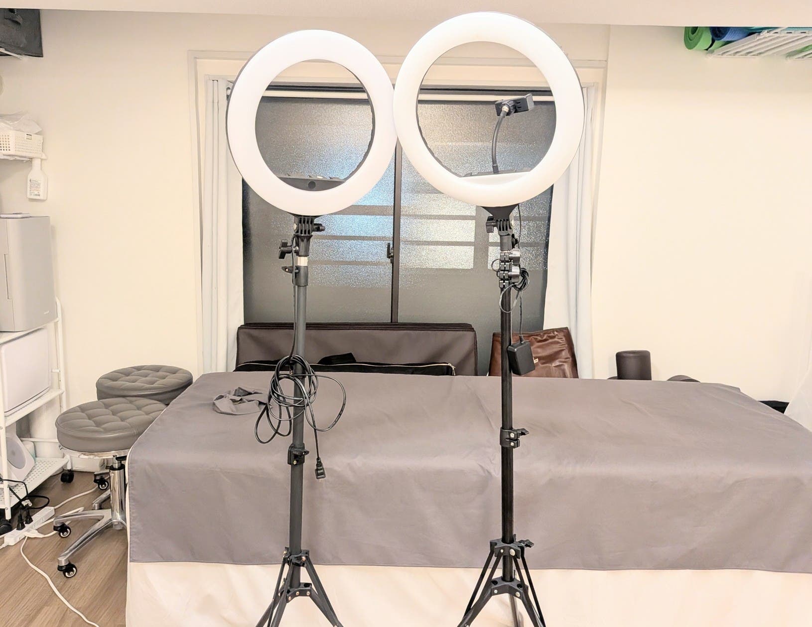 マッサージベッド2台｜メイク・サロン講習・練習・同時施術・マッサージ・パーソナルカラー診断の写真4