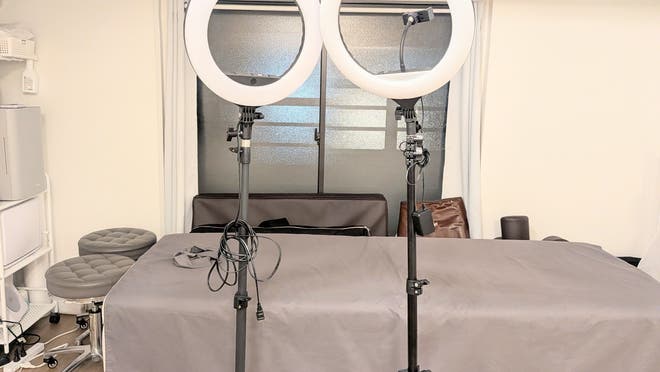 マッサージベッド2台|メイク・サロン講習・練習・同時施術・マッサージ・パーソナルカラー診断の写真4