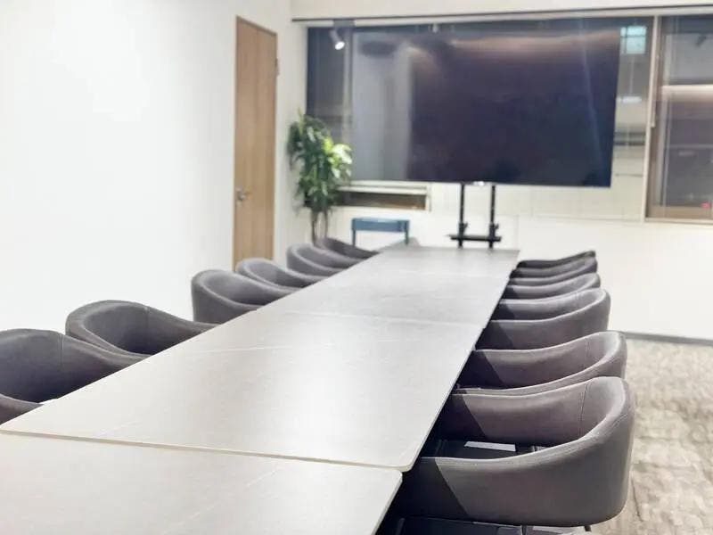 渋谷駅徒歩30秒｜24名個室｜ミーティング｜セミナー｜商談｜ボードゲーム｜推し会｜パーティー｜当日予約歓迎＜ルームA＞の写真12