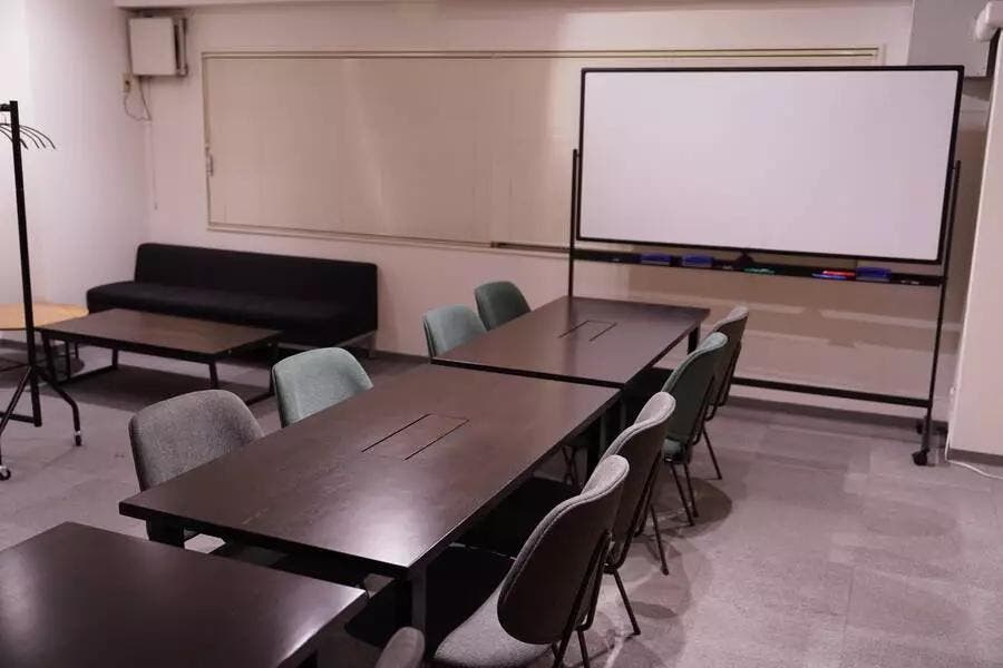 渋谷駅徒歩30秒｜15名個室｜ミーティング｜推し会｜ゲーム｜パーティー｜当日予約歓迎＜ルームB＞の写真6