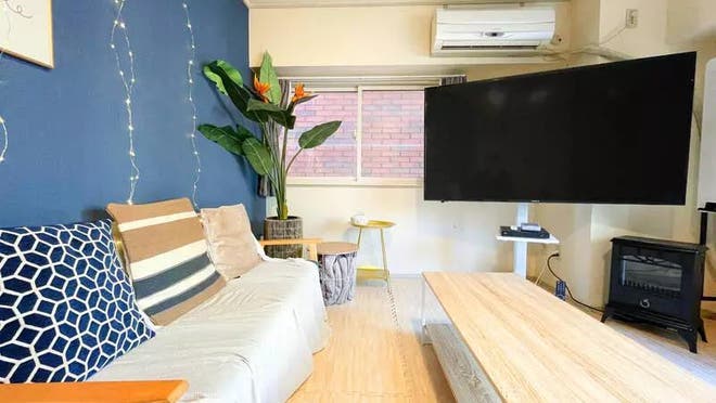 五反田駅徒歩1分|最大10名|24h利用可|ビジネス、パーティー、ボードゲーム、女子会などの利用に最適!夜間〜早朝の利用も可能!の写真1