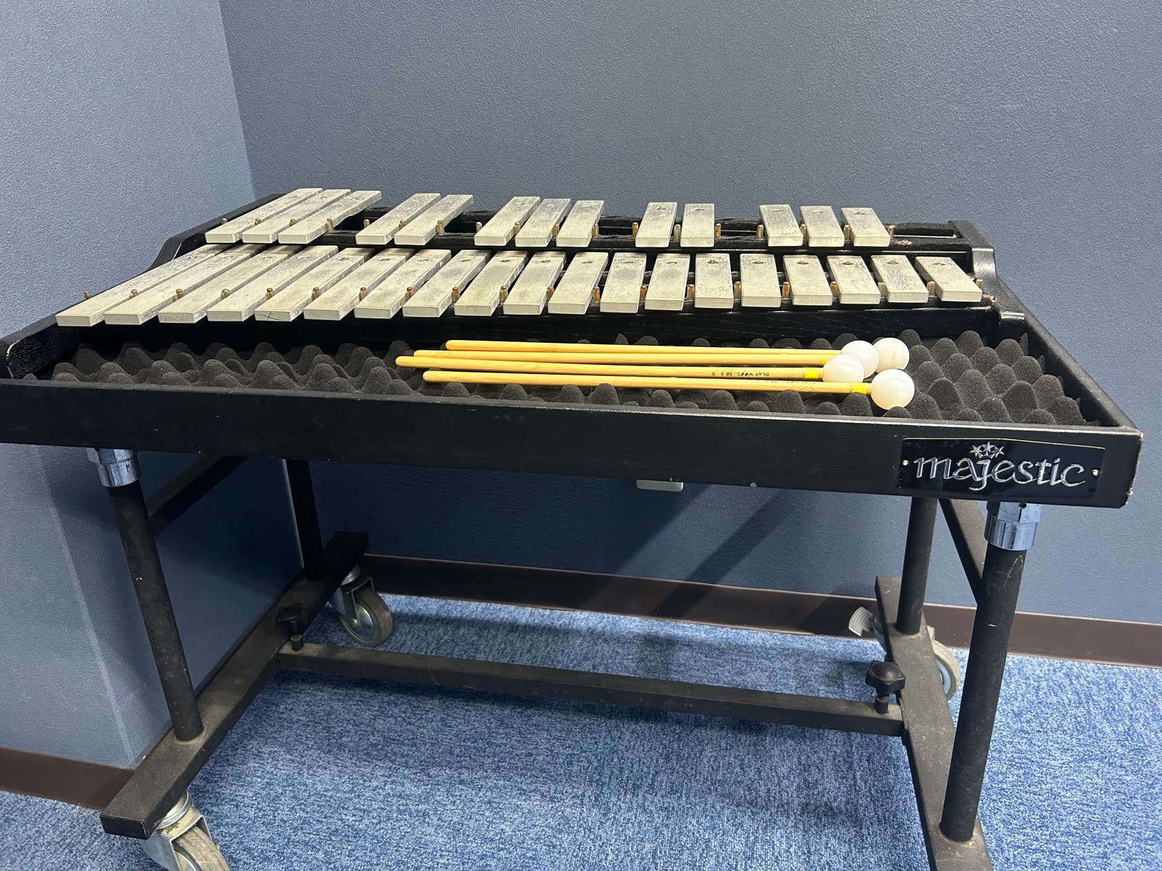 防音室とオープンスペースを備えた音楽利用向けレンタル空間の写真7