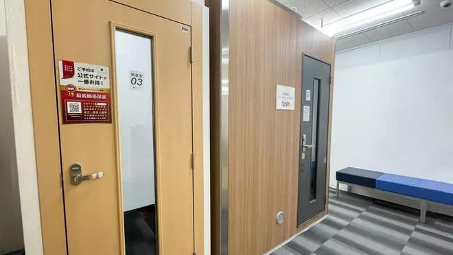 駅直結!新橋駅徒歩1分|1名個室|作業や勉強、面接、ゲーム、オンラインMTGに最適な『防音室03』の写真6