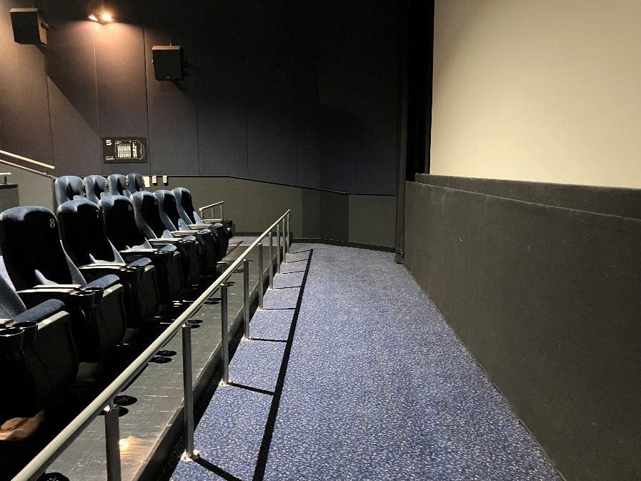 【入間 83席】映画館で、会社説明会、株主総会、講演会の企画はいかがですか？の写真3