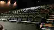 【入間 220席】映画館で、会社説明会、株主総会、講演会の企画はいかがですか?の写真2
