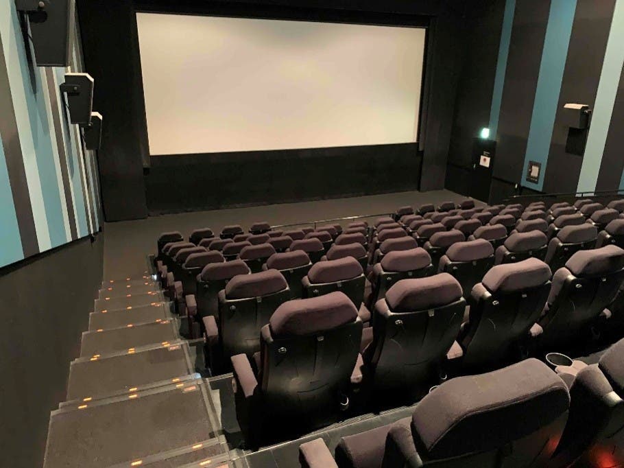 【浦和 112席】映画館で、会社説明会、株主総会、講演会の企画はいかがですか？の写真1