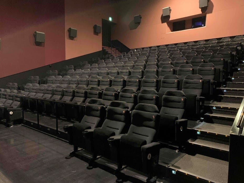 【浦和 123席】映画館で、会社説明会、株主総会、講演会の企画はいかがですか？の写真2