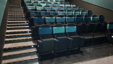 【春日部 61席】映画館で、会社説明会、株主総会、講演会の企画はいかがですか?の写真2