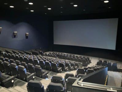 【春日部 268席】映画館で、会社説明会、株主総会、講演会の企画はいかがですか？の写真1