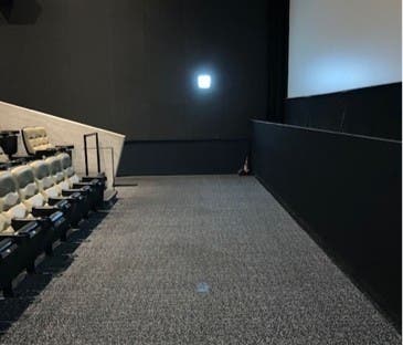 【わかば 146席】映画館で、会社説明会、株主総会、講演会の企画はいかがですか？の写真3