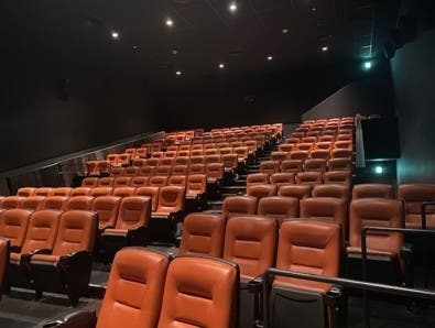 【新座 180席】映画館で、会社説明会、株主総会、講演会の企画はいかがですか？の写真2