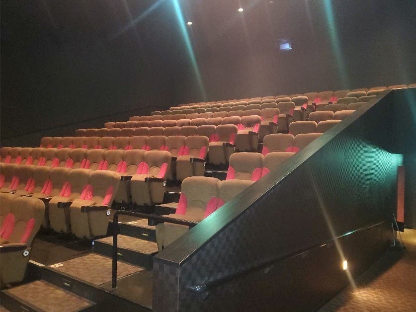 【幸手 137席】映画館で、会社説明会、株主総会、講演会の企画はいかがですか？の写真2