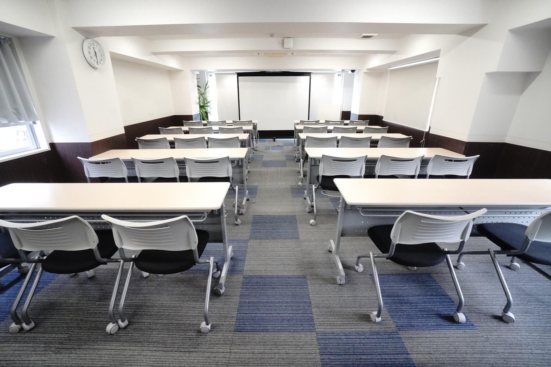 ＜UPオフィス高輪台大会議室＞高輪台駅徒歩1分🚃35名収容🪑光回線Wi-Fi📶会議/研修/セミナー/ワークショップの写真5