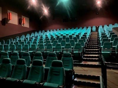 【上里 186席】映画館で、会社説明会、株主総会、講演会の企画はいかがですか？の写真2