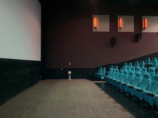 【上里 186席】映画館で、会社説明会、株主総会、講演会の企画はいかがですか？の写真3