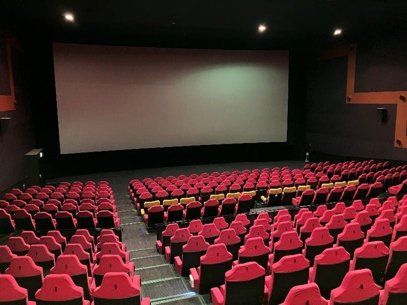 【南古谷 410席】映画館で、会社説明会、株主総会、講演会の企画はいかがですか？の写真1