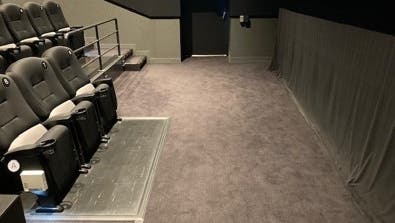 ウニクス秩父内の映画館54席ーイベント、会議、セミナーなど多様な用途での写真3