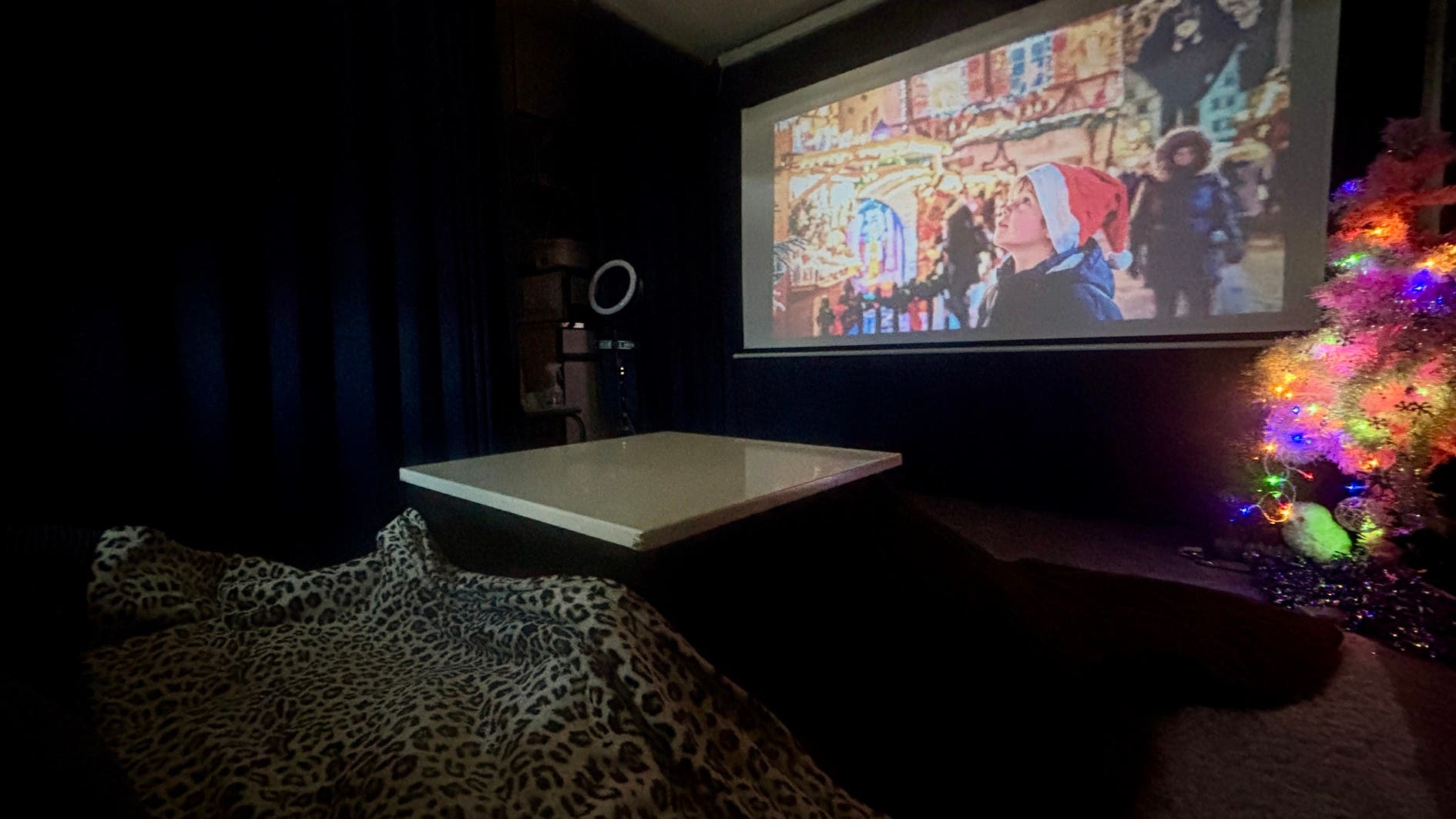 ぬくぬく🥰こたつ✨100㌅スクリーン🎞️まったりおうちデート😘・映画鑑賞✨コスプレ・推し活・動画配信の写真22