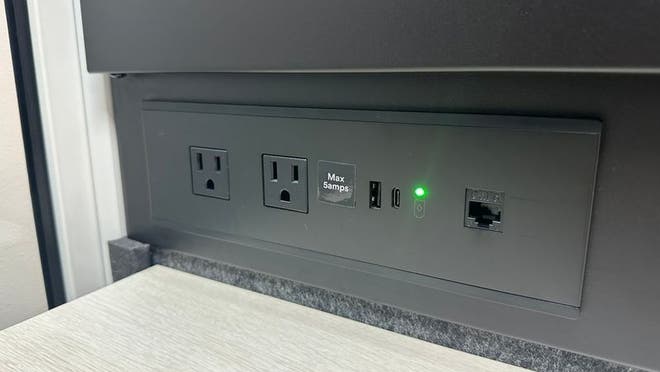 【大名天神】BOXタイプの完全個室!フォンブースAの写真3