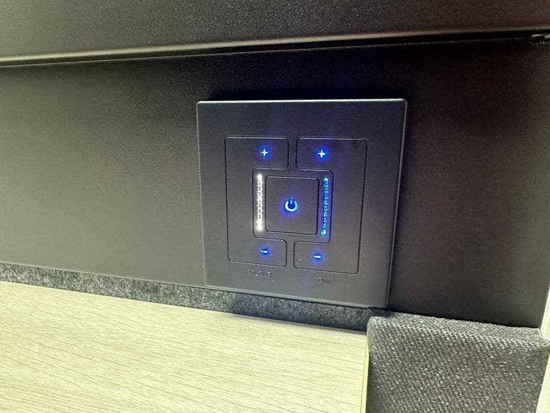 【大名天神】BOXタイプの完全個室！フォンブースAの写真4