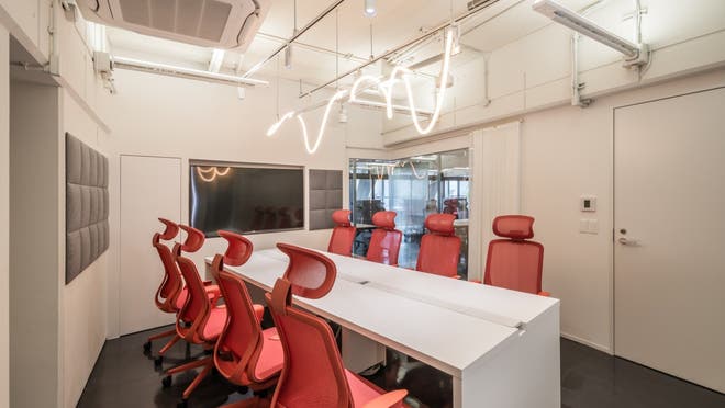 【BRIDGEX workplace】モニター付き!8名ミーティングルームAの写真2