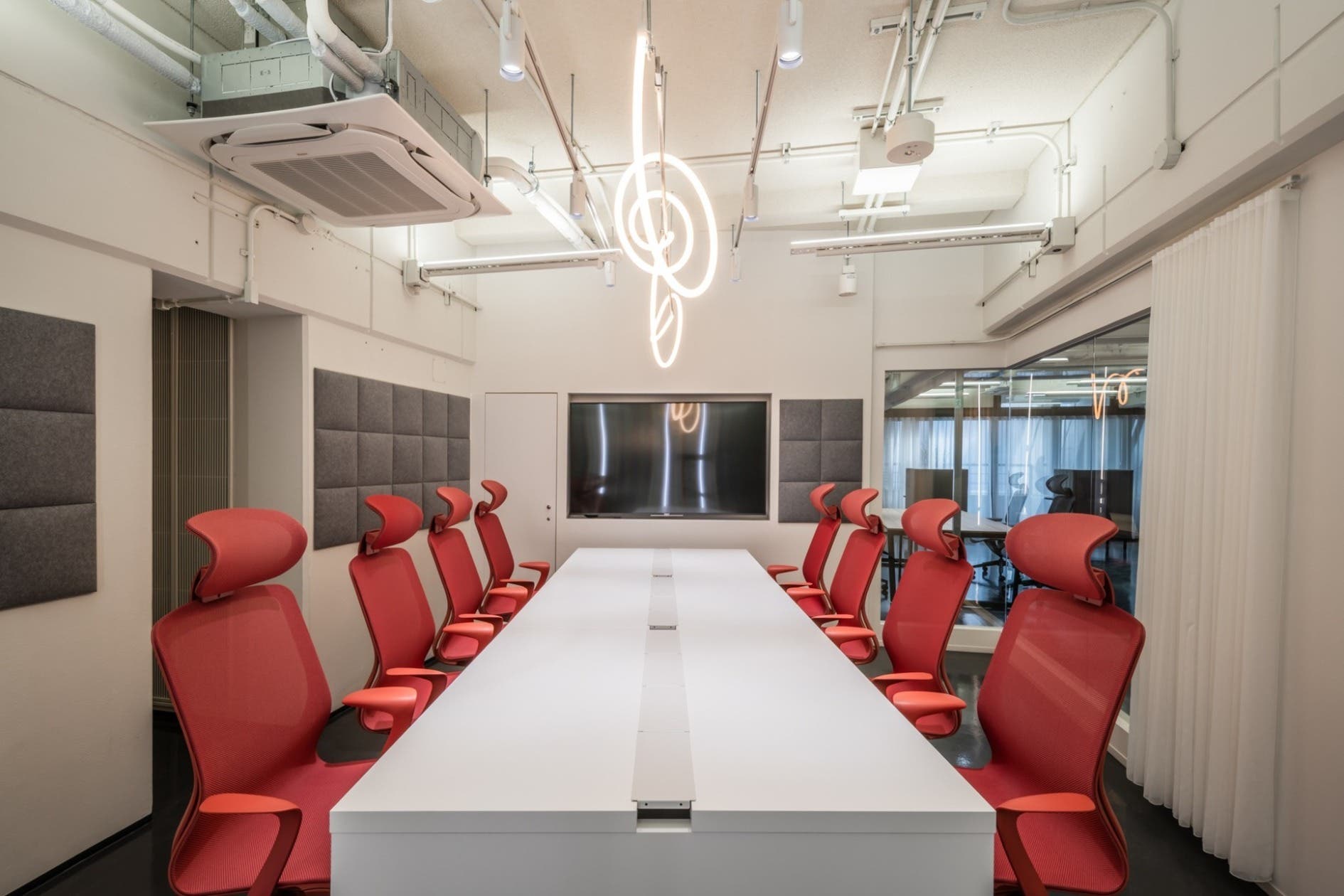 【BRIDGEX workplace】モニター付き！8名ミーティングルームAの写真6