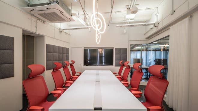 【BRIDGEX workplace】モニター付き!8名ミーティングルームAの写真6