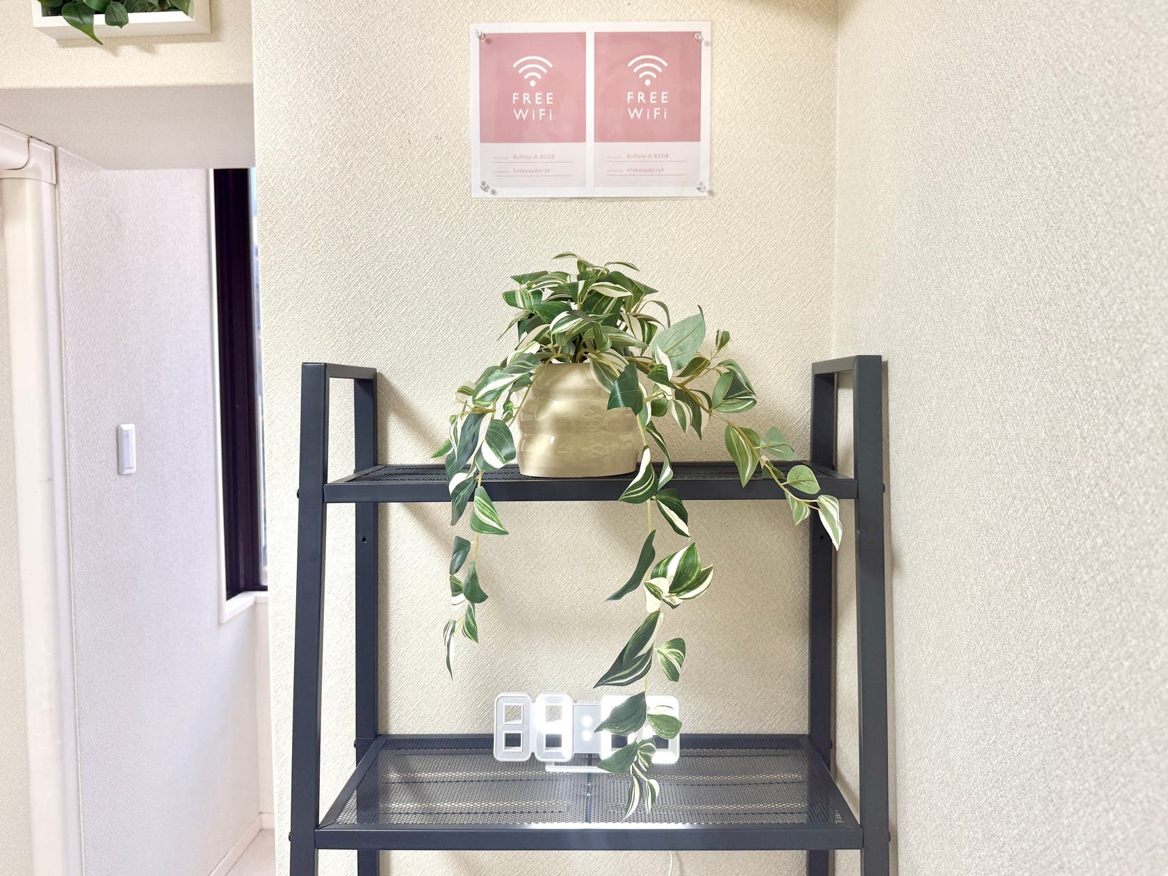 渋谷駅近の4名用会議室✒️打ち合わせ・商談・作業に最適✨の写真3