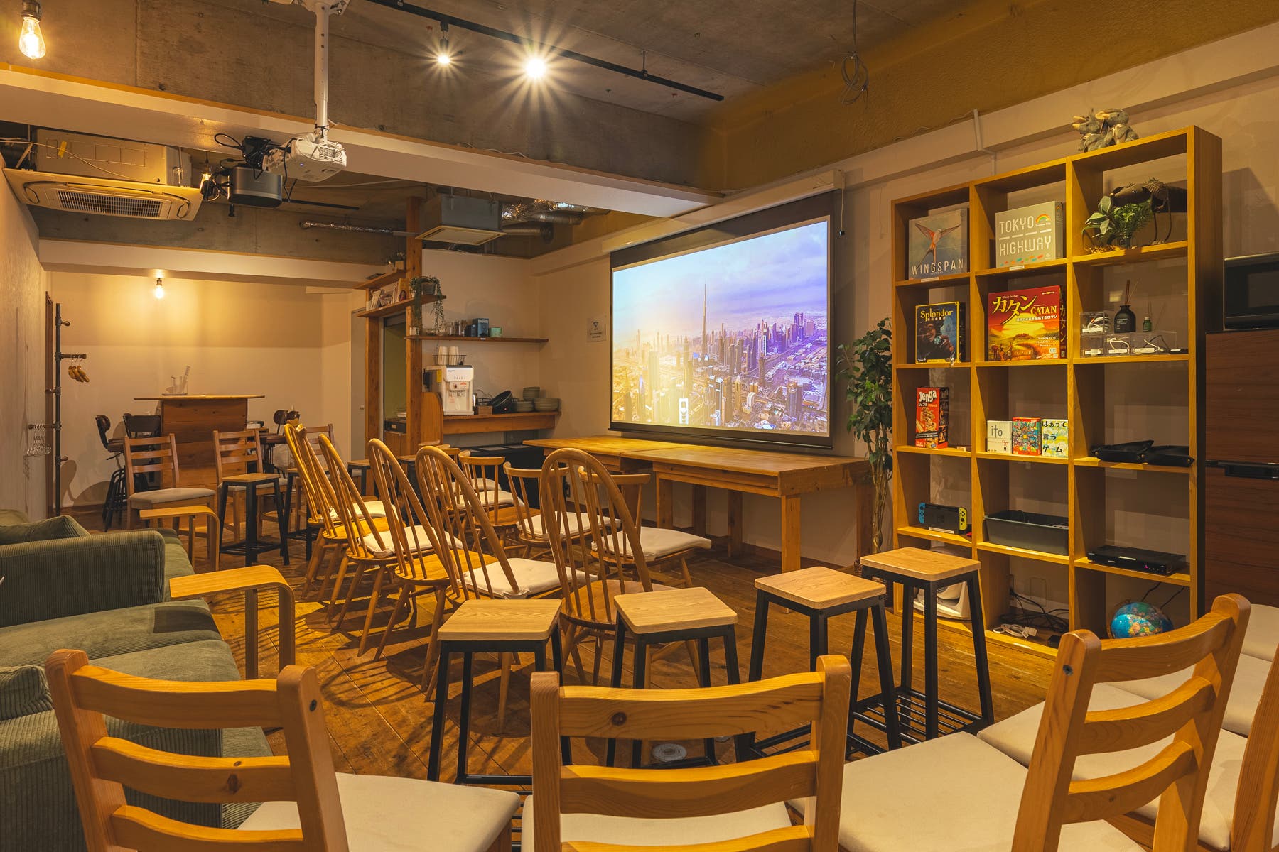 スペモ🏠中野駅🚶‍♀️交流会🤝セミナー👨‍💻打ち上げ🍻ボドゲ🎲パーティー🎉撮影🎥817_LOUNGE中野の写真4