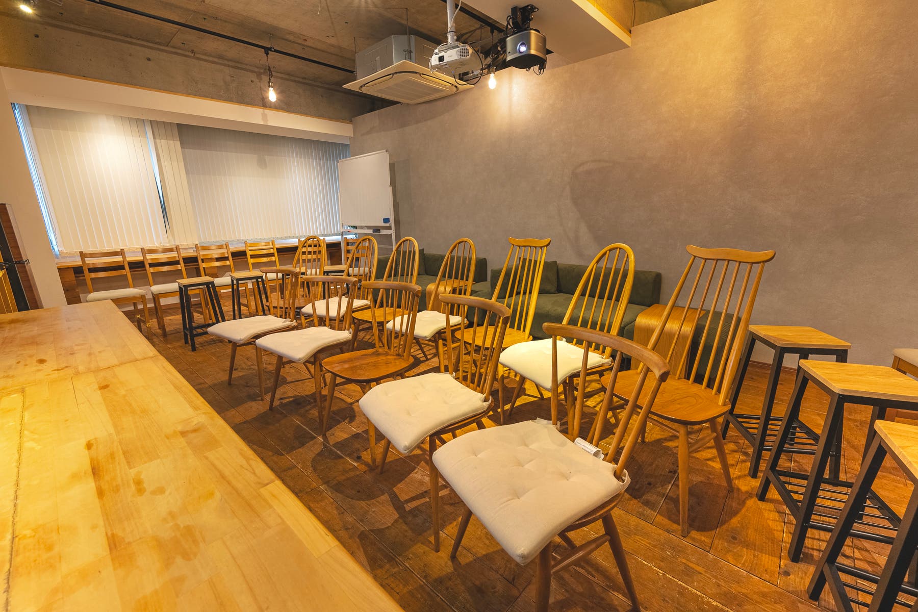 スペモ🏠中野駅🚶‍♀️交流会🤝セミナー👨‍💻打ち上げ🍻ボドゲ🎲パーティー🎉撮影🎥817_LOUNGE中野の写真10