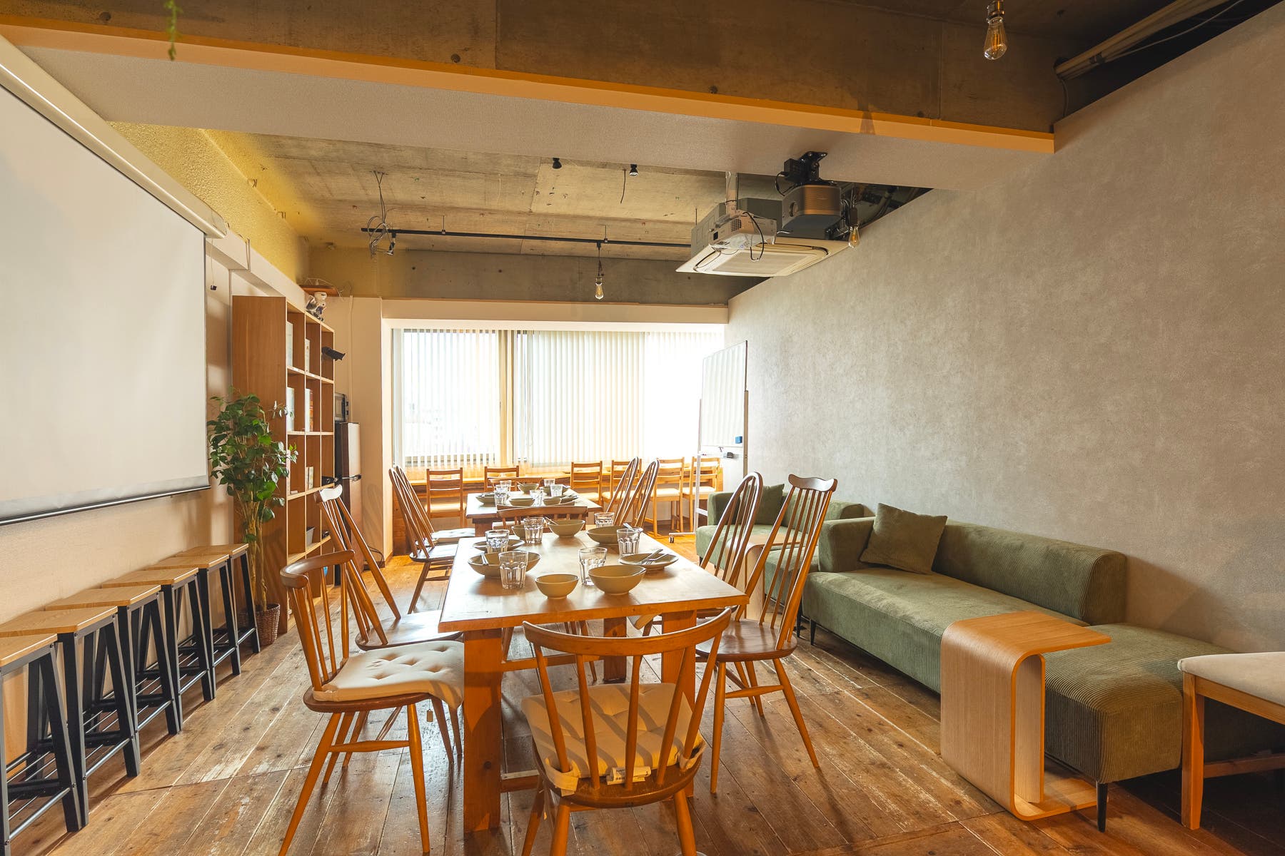 スペモ🏠中野駅🚶‍♀️交流会🤝セミナー👨‍💻打ち上げ🍻ボドゲ🎲パーティー🎉撮影🎥817_LOUNGE中野の写真14